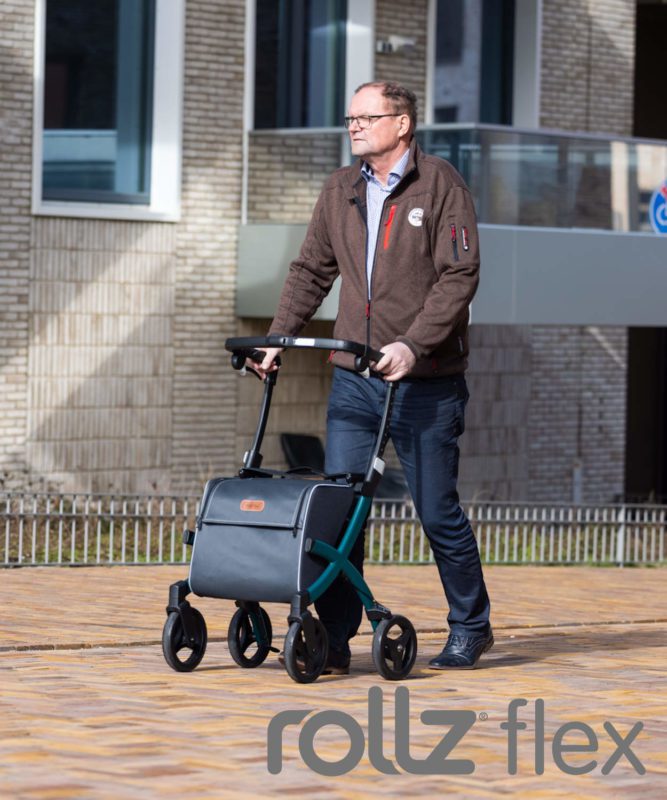 Rollz Flex Shopper | A Rollator That Looks Like a Shopper